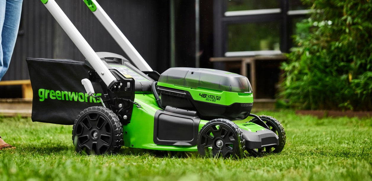 Powerful Battery Powered Gardening Tools | Greenworks Tools